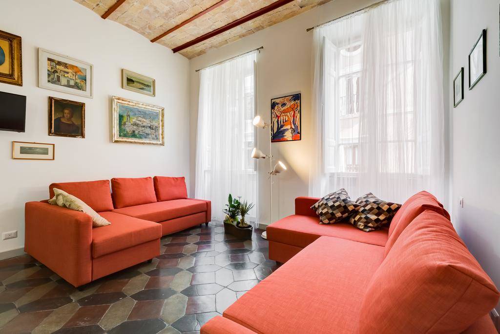 Monti Colosseum Apartment - Colosseum Rome Tickets