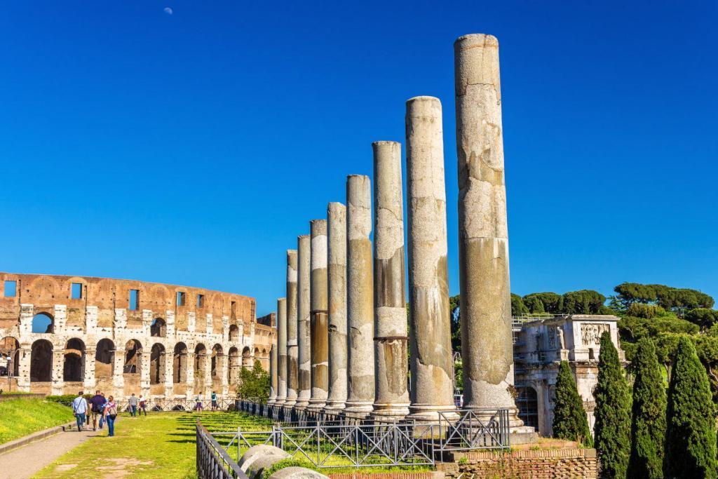 Temple of Venus and Roma - Colosseum Rome Tickets