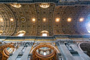 St. Peter's Basilica Self-Guided Tour: Experience the Grandeur