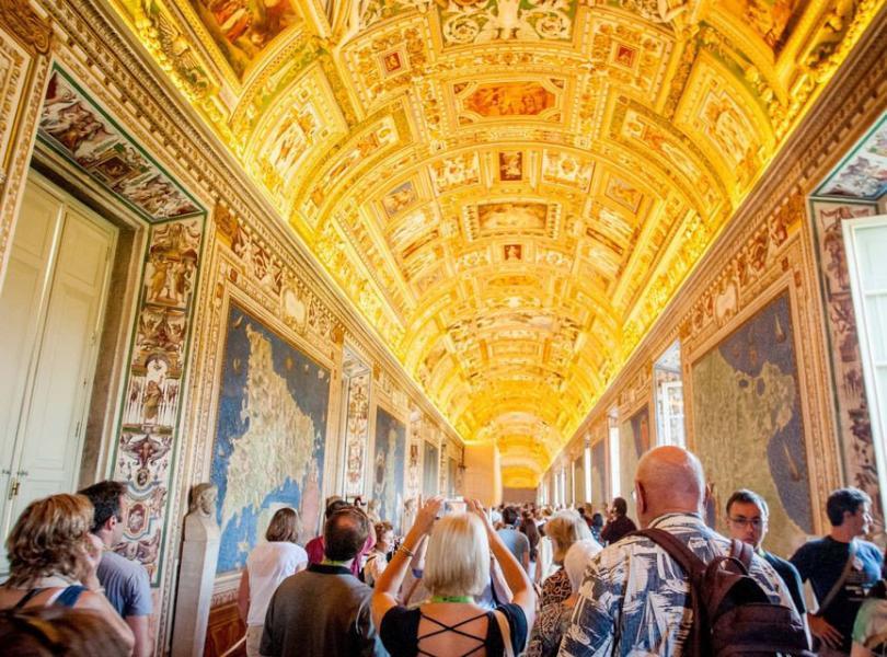 Experience Vatican City with Fast-Track Access: Guided Tour through ...