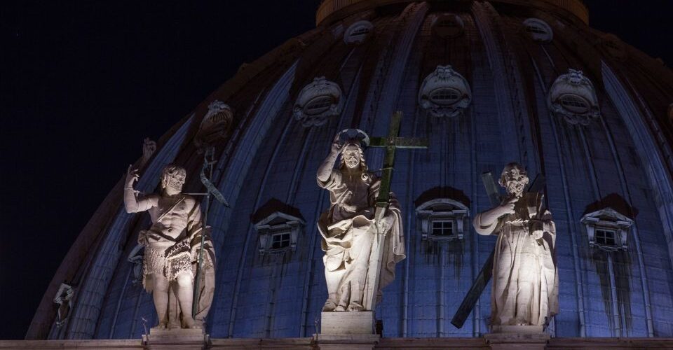 Vatican Museums and Sistine Chapel by Night Guided Tour