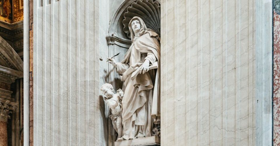 St. Peter’s Basilica and Vatacombs Tour | Uncover Vatican City's Art ...