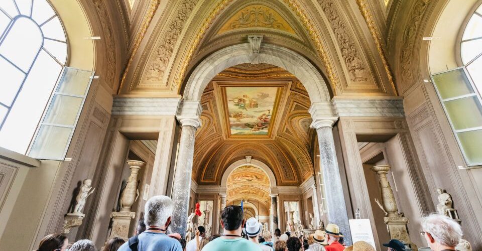 St. Peter’s Basilica and Vatacombs Tour | Uncover Vatican City's Art ...