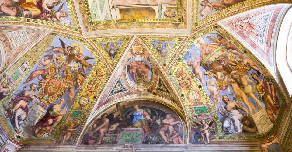 Vatican & St. Peter’s Basilica and Vatacombs Tour - Colosseum Rome Tickets