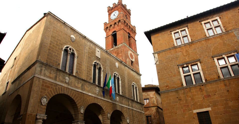 Unforgettable Tuscany Day Trip from Rome: Wine Tasting and Lunch Included