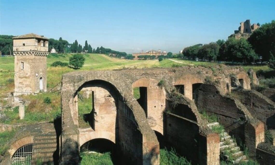 Rome's Imperial Majesty: Half-Day Semi-Private Imperial Rome Tour
