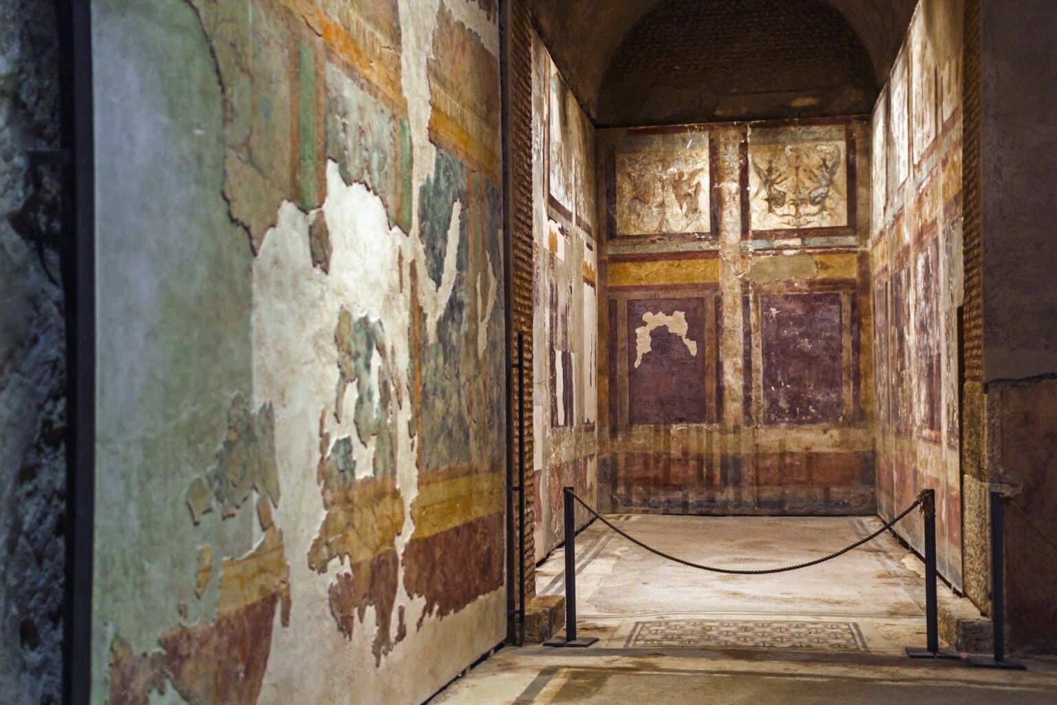 Discover Rome's Glory: House of Augustus & Colosseum Tour