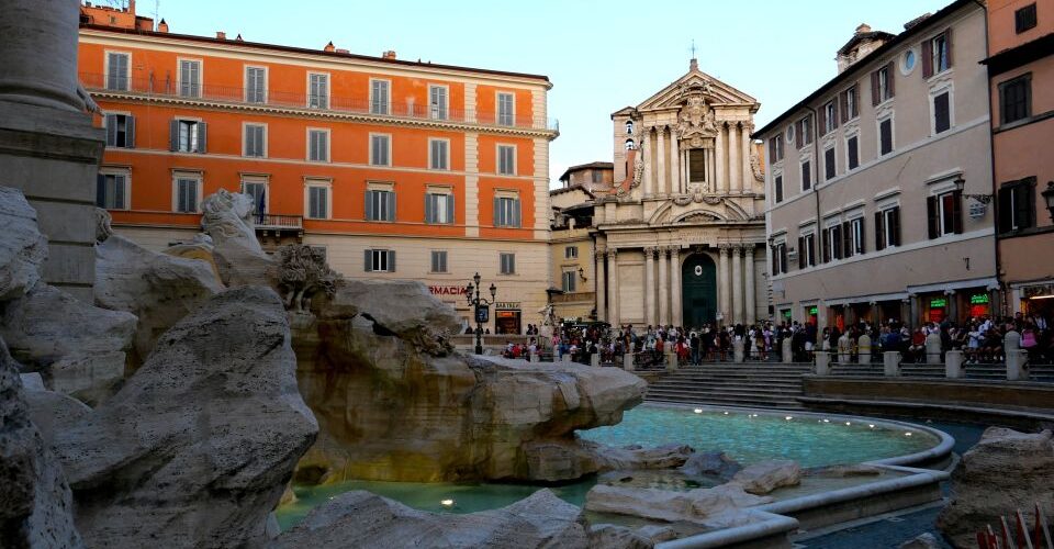 Trevi Fountain and its Underground: Guided Tour